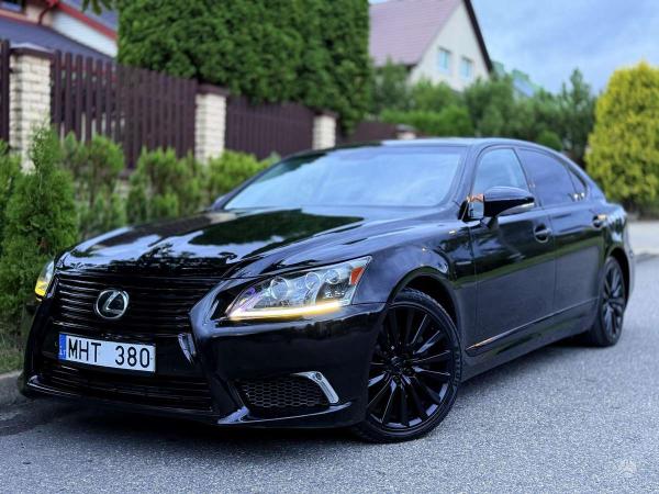 Черный Лексус LS 460 2015 в Вильнюс, объемом двигателя 4.61 л и пробегом 230 тыс. км за 11850 €, фото 3 на AUTOMOTO.COM.LV