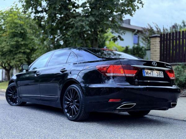 Черный Лексус LS 460 2015 в Вильнюс, объемом двигателя 4.61 л и пробегом 230 тыс. км за 11850 €, фото 10 на AUTOMOTO.COM.LV