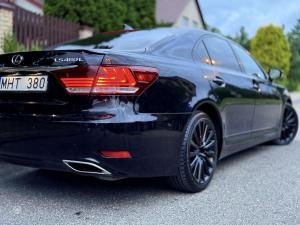 Черный Лексус LS 460 2015 в Вильнюс, объемом двигателя 4.61 л и пробегом 230 тыс. км за 11850 €, фото 23 на AUTOMOTO.COM.LV