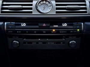 Черный Лексус LS 460 2015 в Вильнюс, объемом двигателя 4.61 л и пробегом 230 тыс. км за 11850 €, фото 52 на AUTOMOTO.COM.LV