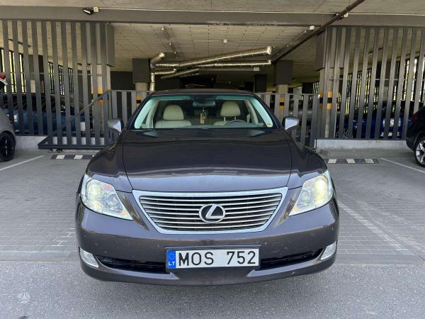 Brūns Lexus LS 460 2007 Viļņa, ar dzinēja tilpumu 4.61 L un nobraukumu 400 tūkst. km par 3450 €, foto 2 vietnē AUTOMOTO.COM.LV