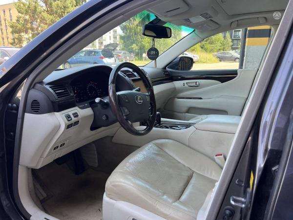 Brūns Lexus LS 460 2007 Viļņa, ar dzinēja tilpumu 4.61 L un nobraukumu 400 tūkst. km par 3450 €, foto 8 vietnē AUTOMOTO.COM.LV