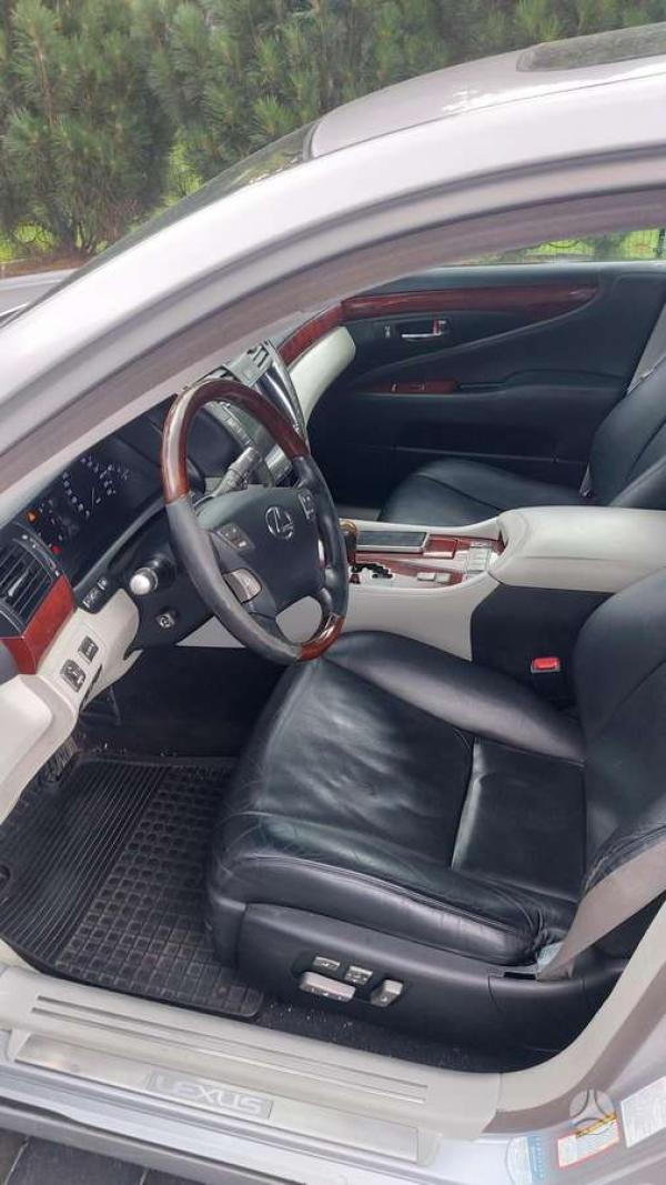 Pelēks Lexus LS 460 2007 Kauņa, ar dzinēja tilpumu 4.61 L un nobraukumu 243 tūkst. km par 8900 €, foto 8 vietnē AUTOMOTO.COM.LV