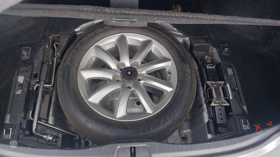 Pelēks Lexus LS 460 2007 Kauņa, ar dzinēja tilpumu 4.61 L un nobraukumu 243 tūkst. km par 8900 €, foto 16 vietnē AUTOMOTO.COM.LV