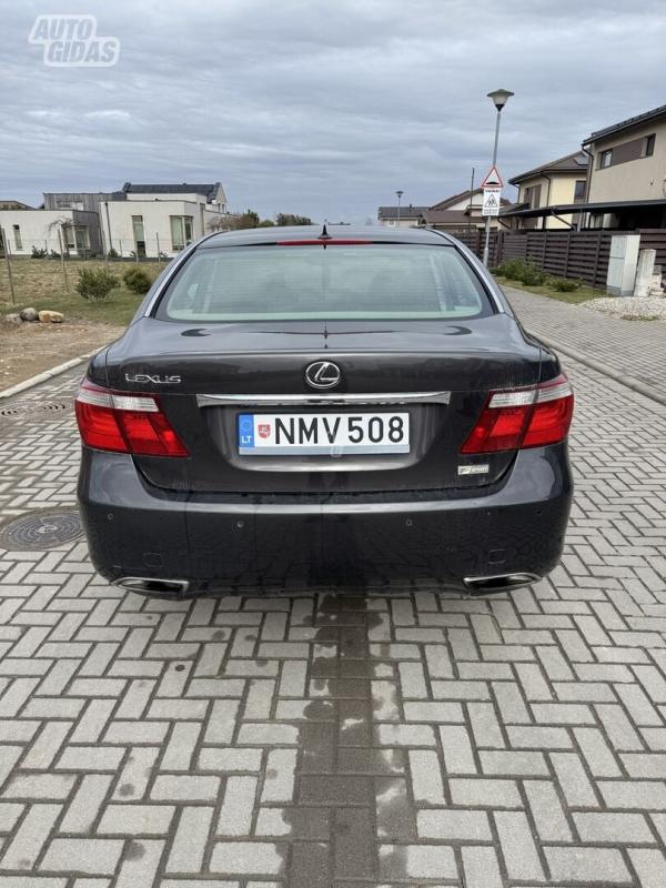 Lexus LS 460 2007 in Klaipeda, with an engine capacity of 4.60 L and mileage of 352 thousand km for 9500 €, photo 6 on AUTOMOTO.COM.LV