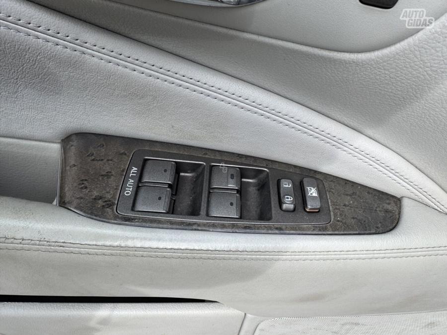 Lexus LS 460 2007 Klaipėda, ar dzinēja tilpumu 4.60 L un nobraukumu 346 tūkst. km par 9450 €, foto 15 vietnē AUTOMOTO.COM.LV