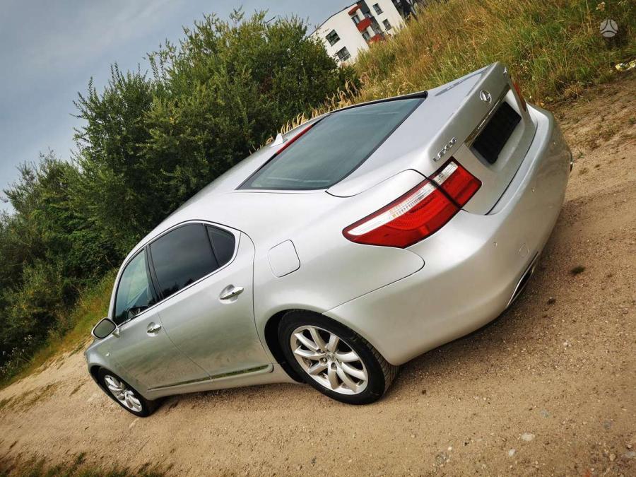 Lexus LS 460 2007 Kauņa, ar dzinēja tilpumu 4.60 L un nobraukumu 270 tūkst. km par 4800 €, foto 10 vietnē AUTOMOTO.COM.LV
