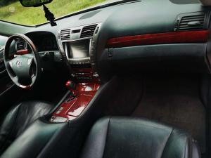 Lexus LS 460 2007 Kauņa, ar dzinēja tilpumu 4.60 L un nobraukumu 270 tūkst. km par 4800 €, foto 18 vietnē AUTOMOTO.COM.LV