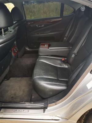 Lexus LS 460 2007 Kauņa, ar dzinēja tilpumu 4.60 L un nobraukumu 270 tūkst. km par 4800 €, foto 26 vietnē AUTOMOTO.COM.LV