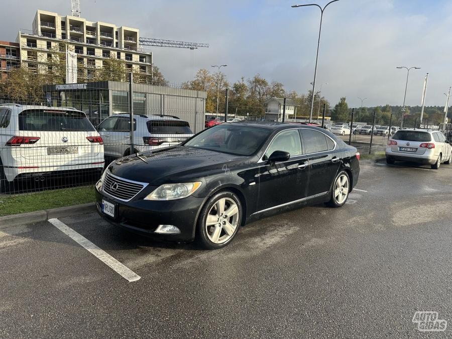 Lexus LS 460 2007 Viļņa, ar dzinēja tilpumu 4.60 L un nobraukumu 282 tūkst. km par 6000 €, foto 3 vietnē AUTOMOTO.COM.LV