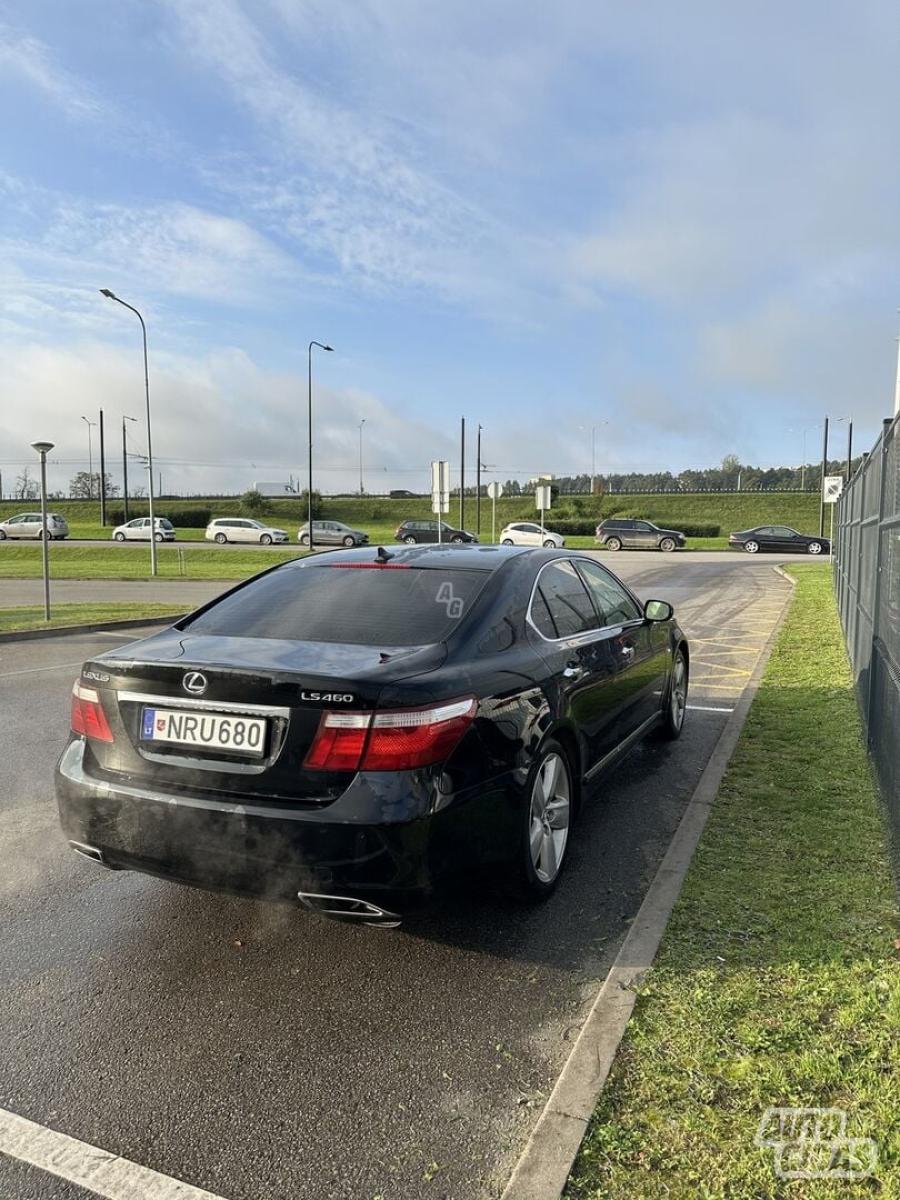 Lexus LS 460 2007 Viļņa, ar dzinēja tilpumu 4.60 L un nobraukumu 282 tūkst. km par 6000 €, foto 5 vietnē AUTOMOTO.COM.LV