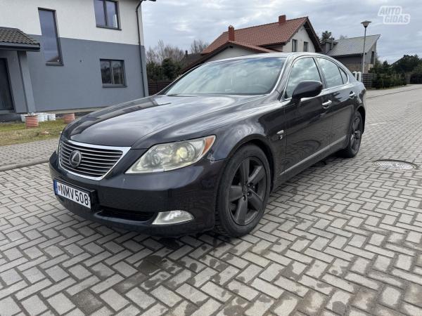 Violet Lexus LS 460 2007 in Klaipeda, with an engine capacity of 4.60 L and mileage of 384 thousand km for 9500 €, photo 1 on AUTOMOTO.COM.LV