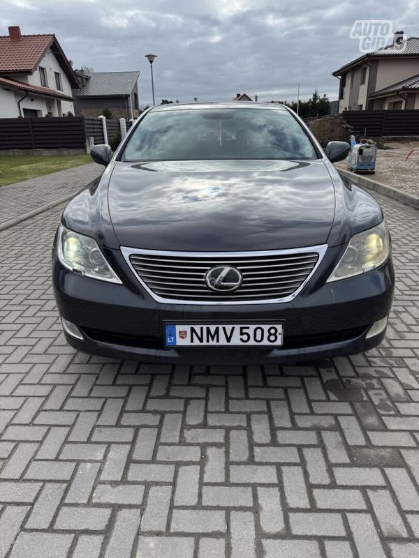 Violet Lexus LS 460 2007 in Klaipeda, with an engine capacity of 4.60 L and mileage of 384 thousand km for 9500 €, photo 2 on AUTOMOTO.COM.LV