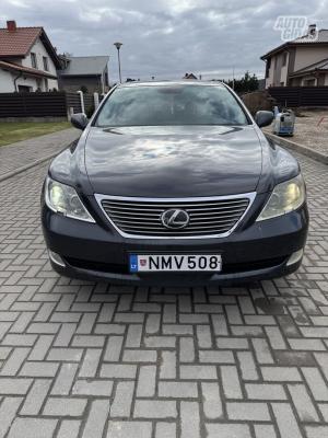 Violets Lexus LS 460 2007 Klaipėda, ar dzinēja tilpumu 4.60 L un nobraukumu 384 tūkst. km par 9500 €, foto 3 vietnē AUTOMOTO.COM.LV