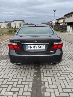 Violets Lexus LS 460 2007 Klaipėda, ar dzinēja tilpumu 4.60 L un nobraukumu 384 tūkst. km par 9500 €, foto 7 vietnē AUTOMOTO.COM.LV