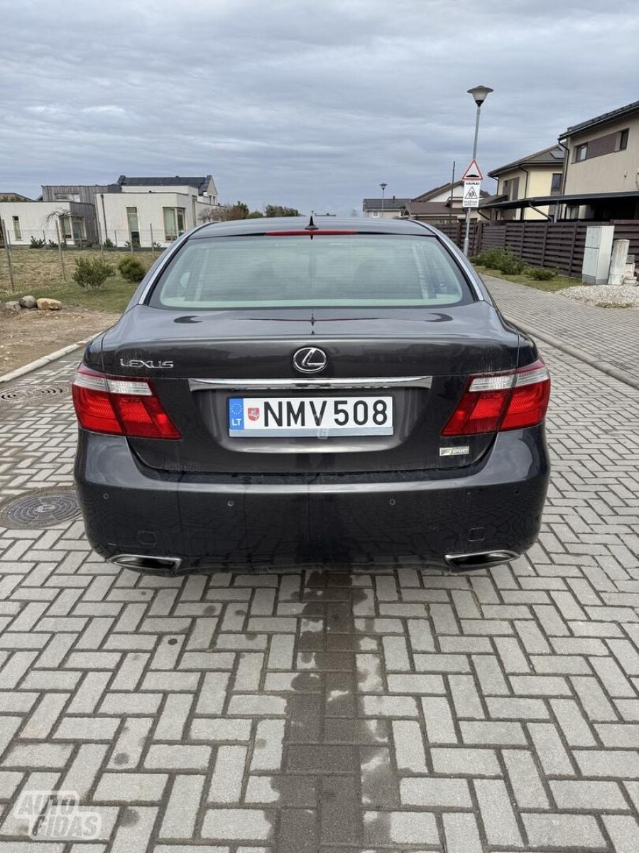 Violets Lexus LS 460 2007 Klaipėda, ar dzinēja tilpumu 4.60 L un nobraukumu 384 tūkst. km par 9500 €, foto 7 vietnē AUTOMOTO.COM.LV