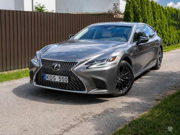 Grey Lexus LS 500h 2017 in Kaunas, with an engine capacity of 3.46 L and mileage of 185 thousand km for 36000 €, photo 1 on AUTOMOTO.COM.LV