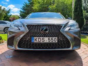 Серый Лексус LS 500h 2017 в Каунас, объемом двигателя 3.46 л и пробегом 185 тыс. км за 36000 €, фото 8 на AUTOMOTO.COM.LV