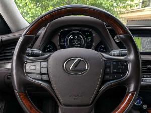Серый Лексус LS 500h 2017 в Каунас, объемом двигателя 3.46 л и пробегом 185 тыс. км за 36000 €, фото 22 на AUTOMOTO.COM.LV