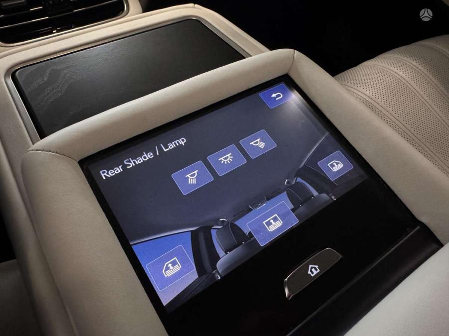 Pelēks Lexus LS 500h 2021 Viļņa, ar dzinēja tilpumu 3.50 L un nobraukumu 115 tūkst. km par 59989 €, foto 27 vietnē AUTOMOTO.COM.LV