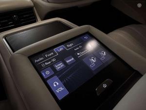Grey Lexus LS 500h 2021 in Vilnius, with an engine capacity of 3.50 L and mileage of 115 thousand km for 59989 €, photo 31 on AUTOMOTO.COM.LV