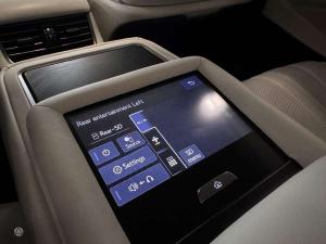 Grey Lexus LS 500h 2021 in Vilnius, with an engine capacity of 3.50 L and mileage of 115 thousand km for 59989 €, photo 32 on AUTOMOTO.COM.LV