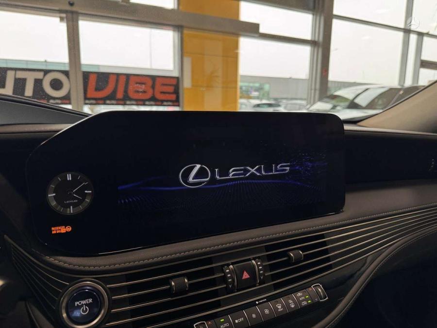 Серый Лексус LS 500h 2021 в Вильнюс, объемом двигателя 3.50 л и пробегом 115 тыс. км за 59989 €, фото 37 на AUTOMOTO.COM.LV