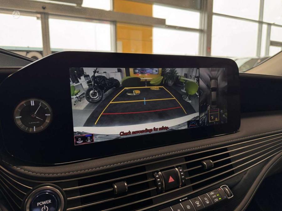 Серый Лексус LS 500h 2021 в Вильнюс, объемом двигателя 3.50 л и пробегом 115 тыс. км за 59989 €, фото 38 на AUTOMOTO.COM.LV