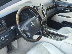 Black Lexus LS 600h 2009 in Vilnius, with an engine capacity of 4.97 L and mileage of 344 thousand km for 4200 €, photo 10 on AUTOMOTO.COM.LV