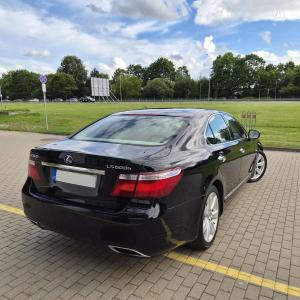 Черный Лексус LS 600h 2008 в Вильнюс, объемом двигателя 4.97 л и пробегом 228 тыс. км за 14900 €, фото 7 на AUTOMOTO.COM.LV