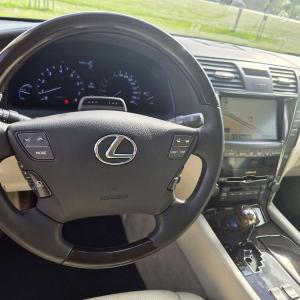 Черный Лексус LS 600h 2008 в Вильнюс, объемом двигателя 4.97 л и пробегом 228 тыс. км за 14900 €, фото 12 на AUTOMOTO.COM.LV