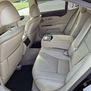 Черный Лексус LS 600h 2008 в Вильнюс, объемом двигателя 4.97 л и пробегом 228 тыс. км за 14900 €, фото 17 на AUTOMOTO.COM.LV