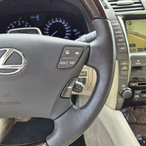 Черный Лексус LS 600h 2008 в Вильнюс, объемом двигателя 4.97 л и пробегом 228 тыс. км за 14900 €, фото 23 на AUTOMOTO.COM.LV