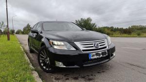 Black Lexus LS 600h 2012 in Siauliai, with an engine capacity of 5.00 L and mileage of 86 thousand km for 14999 €, photo  on AUTOMOTO.COM.LV