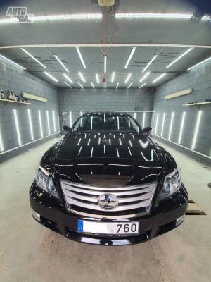 Black Lexus LS 600h 2012 in Siauliai, with an engine capacity of 5.00 L and mileage of 86 thousand km for 14999 €, photo 5 on AUTOMOTO.COM.LV