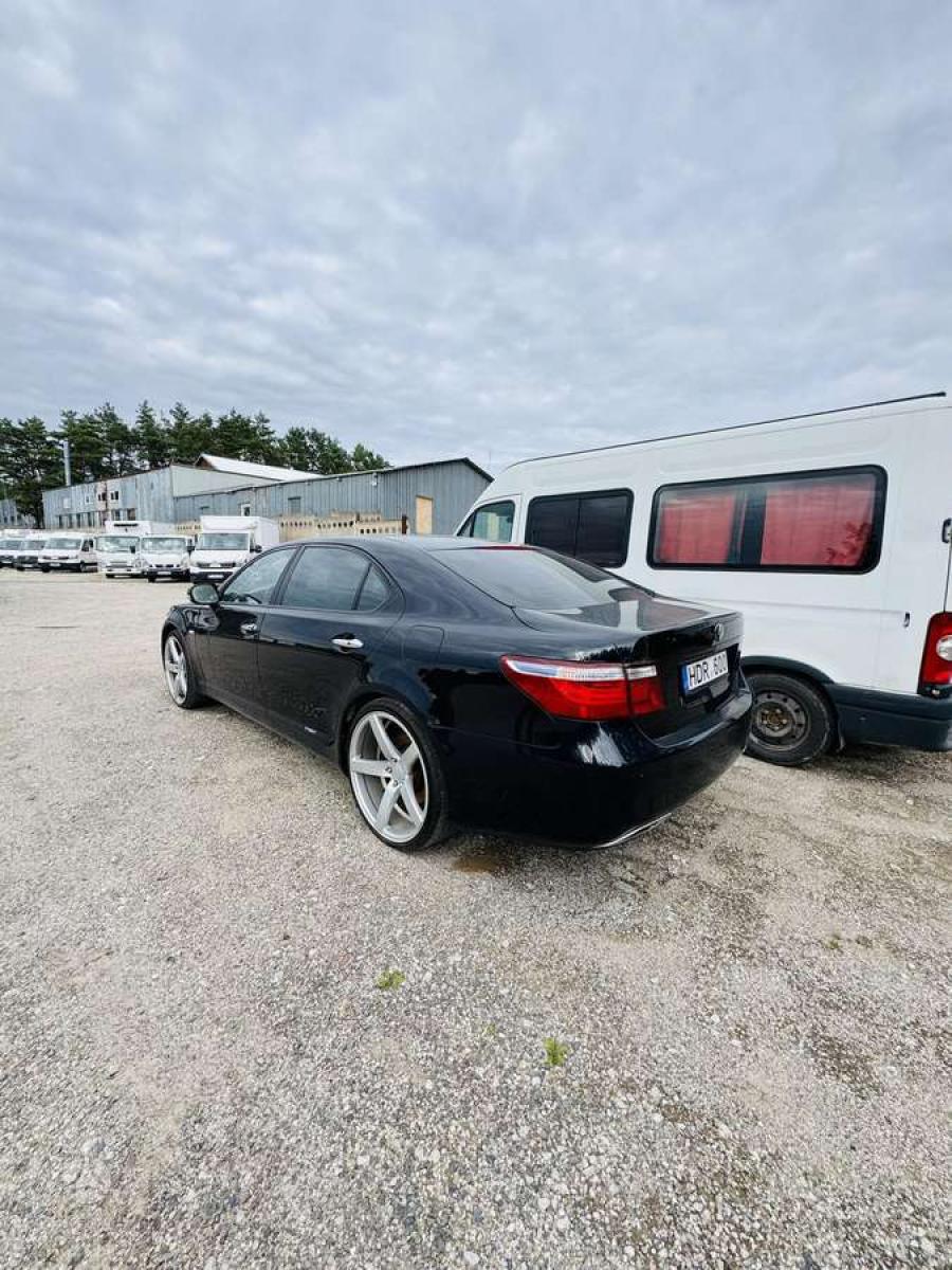 Zils Lexus LS 600h 2008 Viļņa, ar dzinēja tilpumu 0.00 L un nobraukumu 500 tūkst. km par 6000 €, foto 5 vietnē AUTOMOTO.COM.LV