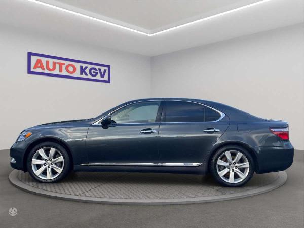 Zils Lexus LS 600h 2007 Viļņa, ar dzinēja tilpumu 5.00 L un nobraukumu 332 tūkst. km par 6999 €, foto 2 vietnē AUTOMOTO.COM.LV