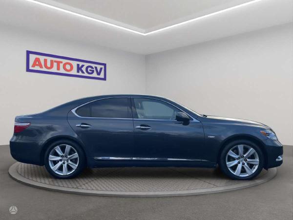Zils Lexus LS 600h 2007 Viļņa, ar dzinēja tilpumu 5.00 L un nobraukumu 332 tūkst. km par 6999 €, foto 5 vietnē AUTOMOTO.COM.LV
