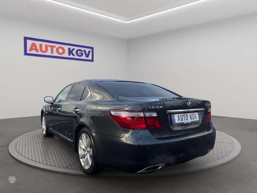 Blue Lexus LS 600h 2007 in Vilnius, with an engine capacity of 5.00 L and mileage of 332 thousand km for 6999 €, photo 3 on AUTOMOTO.COM.LV