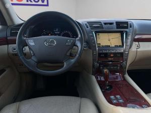 Blue Lexus LS 600h 2007 in Vilnius, with an engine capacity of 5.00 L and mileage of 332 thousand km for 6999 €, photo 13 on AUTOMOTO.COM.LV