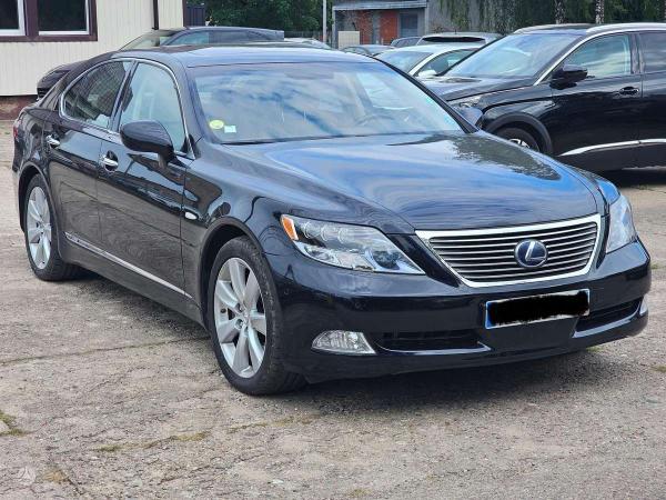 Zils Lexus LS 600h 2008 Tauragė, ar dzinēja tilpumu 4.97 L un nobraukumu 270 tūkst. km par 8800 €, foto 1 vietnē AUTOMOTO.COM.LV