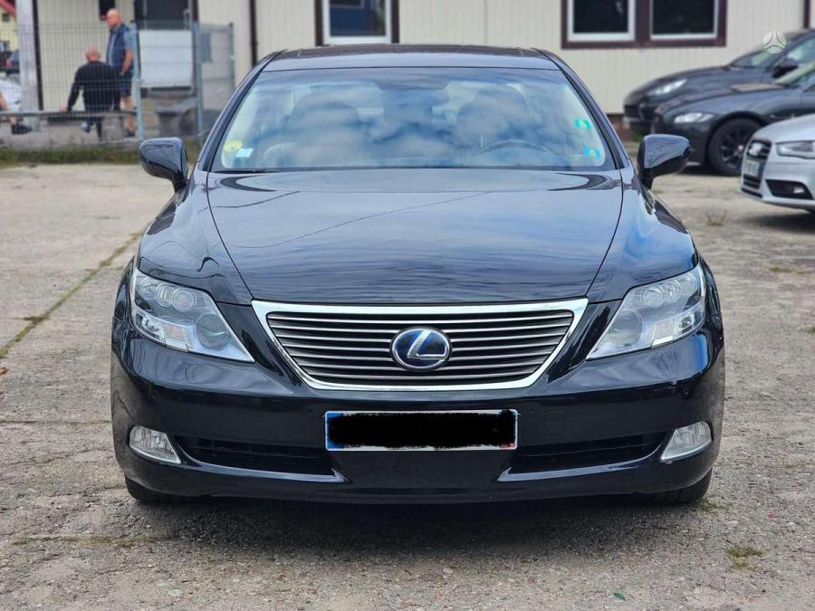 Zils Lexus LS 600h 2008 Tauragė, ar dzinēja tilpumu 4.97 L un nobraukumu 270 tūkst. km par 8800 €, foto 3 vietnē AUTOMOTO.COM.LV