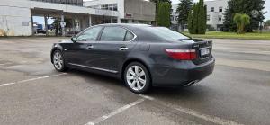 Серый Лексус LS 600h 2008 в Паневежис, объемом двигателя 4.97 л и пробегом 211 тыс. км за 9900 €, фото 4 на AUTOMOTO.COM.LV