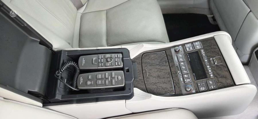 Серый Лексус LS 600h 2008 в Паневежис, объемом двигателя 4.97 л и пробегом 211 тыс. км за 9900 €, фото 19 на AUTOMOTO.COM.LV