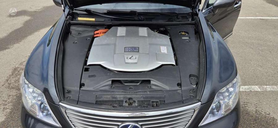 Серый Лексус LS 600h 2008 в Паневежис, объемом двигателя 4.97 л и пробегом 211 тыс. км за 9900 €, фото 30 на AUTOMOTO.COM.LV