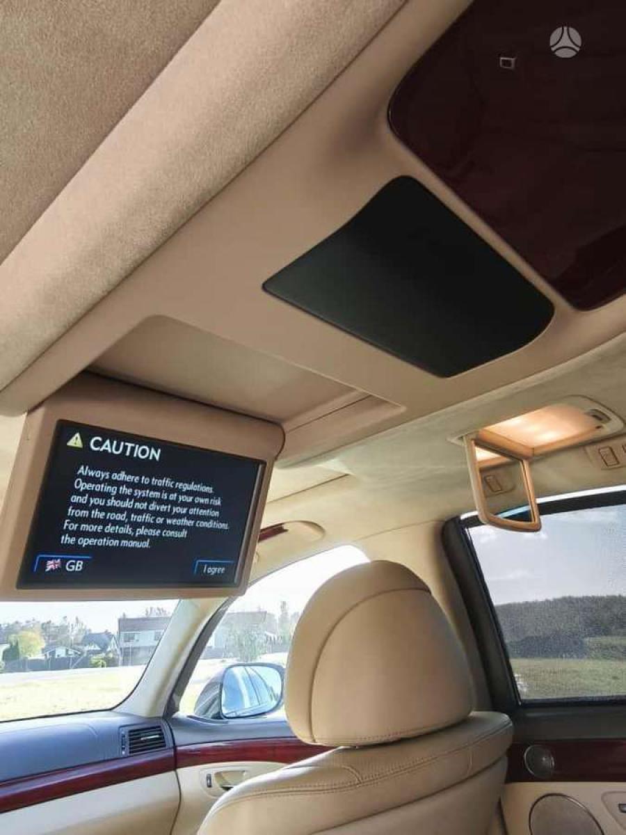 Pelēks Lexus LS 600h 2009 Rīga, ar dzinēja tilpumu 5.00 L un nobraukumu 299 tūkst. km par 12584 €, foto 18 vietnē AUTOMOTO.COM.LV