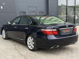 Lexus LS 600h 2008 in Vilnius, with an engine capacity of 4.97 L and mileage of 220 thousand km for 16777 €, photo 4 on AUTOMOTO.COM.LV