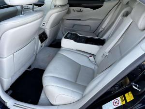 Lexus LS 600h 2008 in Vilnius, with an engine capacity of 4.97 L and mileage of 220 thousand km for 16777 €, photo 11 on AUTOMOTO.COM.LV
