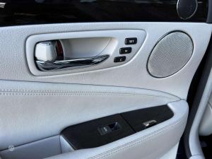 Lexus LS 600h 2008 in Vilnius, with an engine capacity of 4.97 L and mileage of 220 thousand km for 16777 €, photo 14 on AUTOMOTO.COM.LV