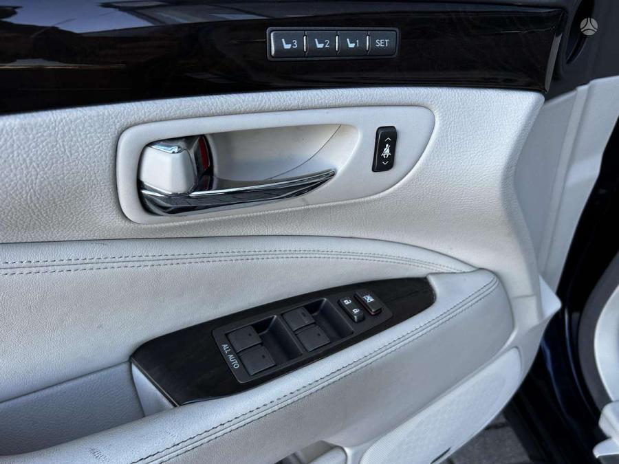 Lexus LS 600h 2008 in Vilnius, with an engine capacity of 4.97 L and mileage of 220 thousand km for 16777 €, photo 19 on AUTOMOTO.COM.LV